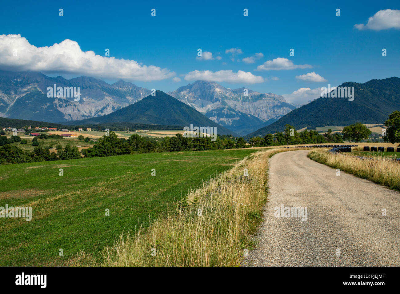 Panoriamic of The mountains of the Cuchon and Petite Autane with the ...