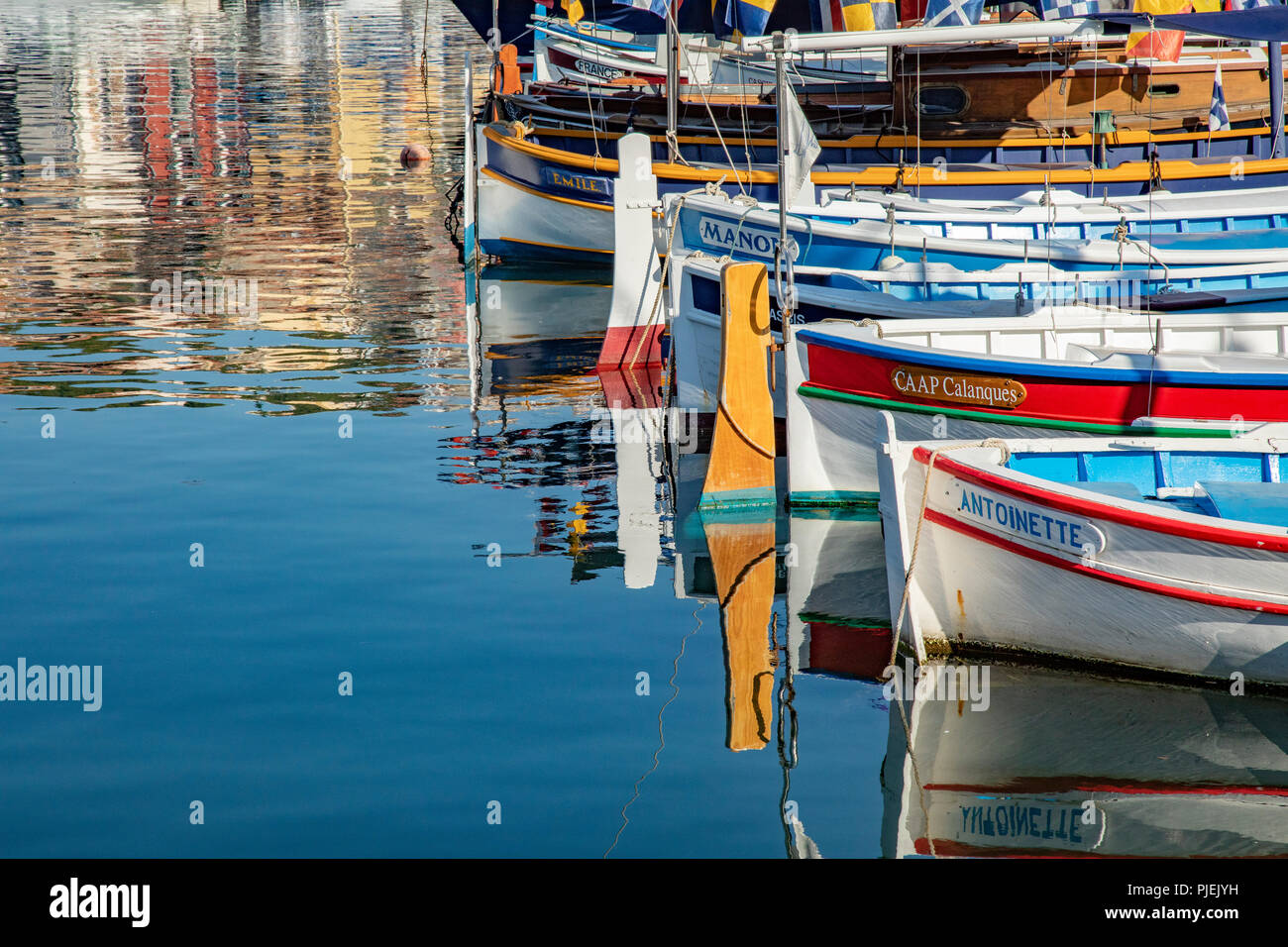 Cassis a Mediterranean fishing port in Southern France Stock Photo - Alamy
