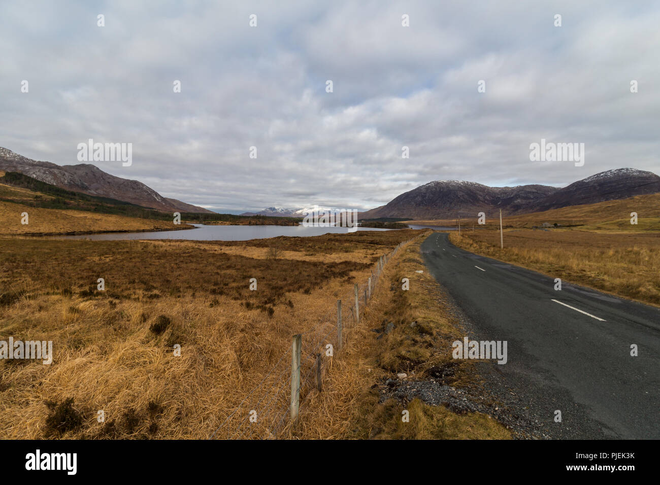 Inagh valley hi-res stock photography and images - Alamy