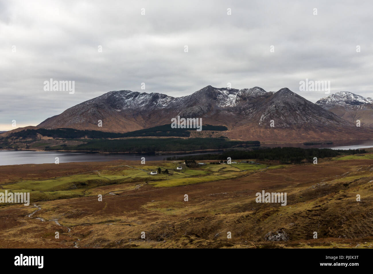 Inagh valley hi-res stock photography and images - Alamy
