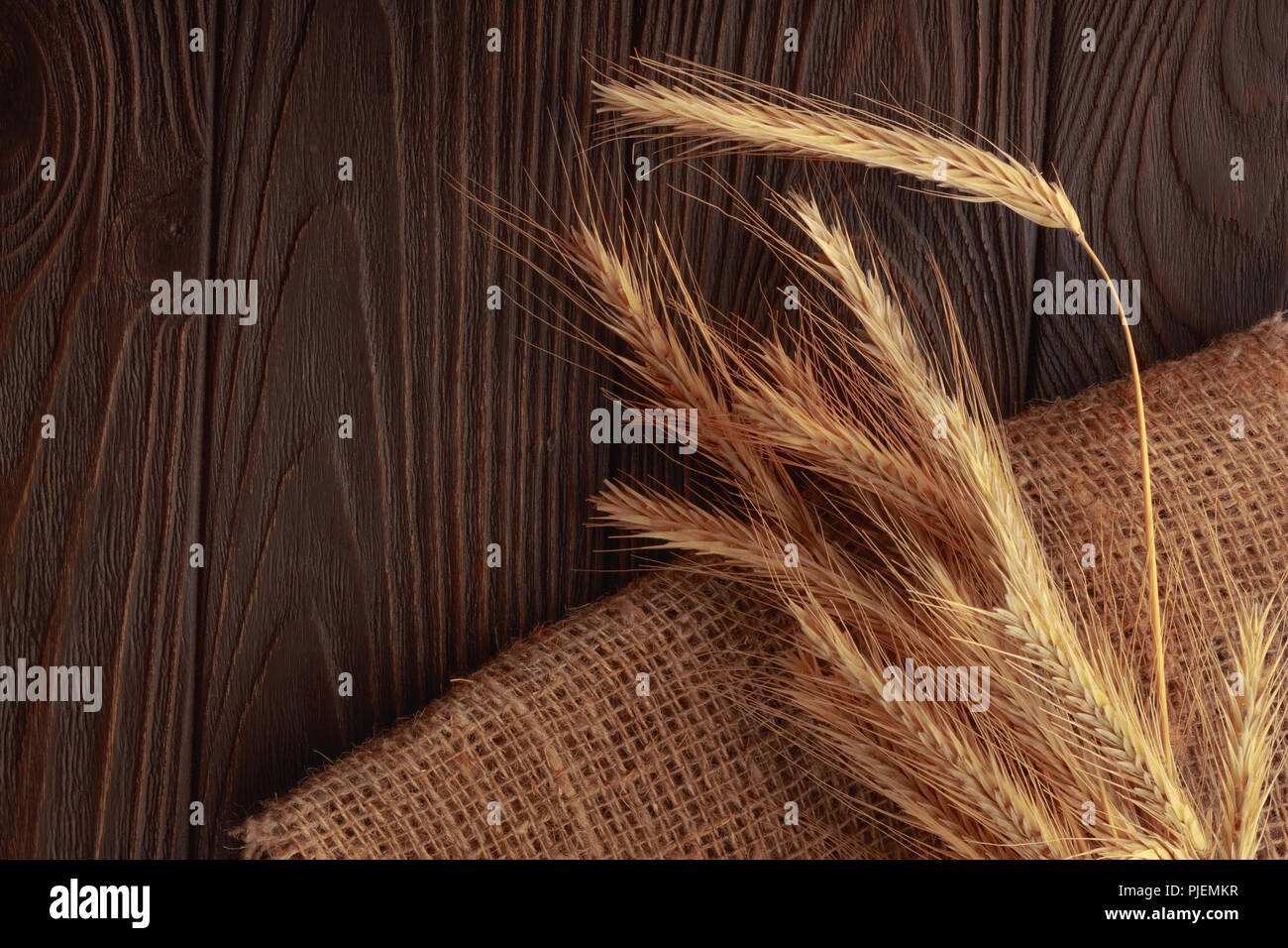 Bundle of flax hi-res stock photography and images - Alamy