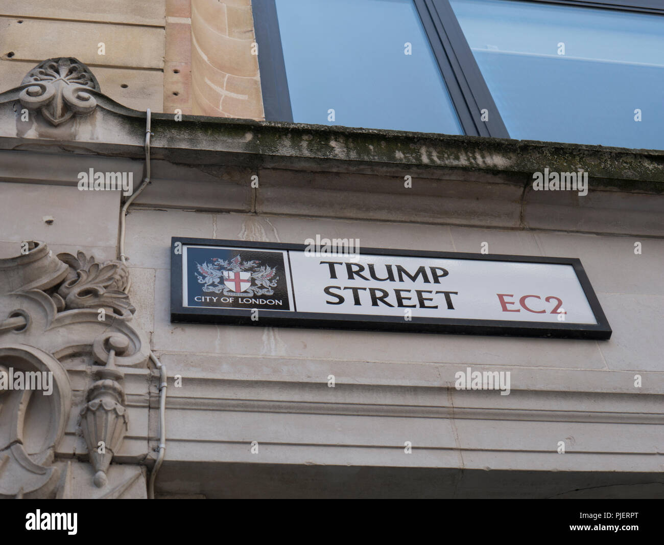 Trump street sign, City of London Stock Photo - Alamy