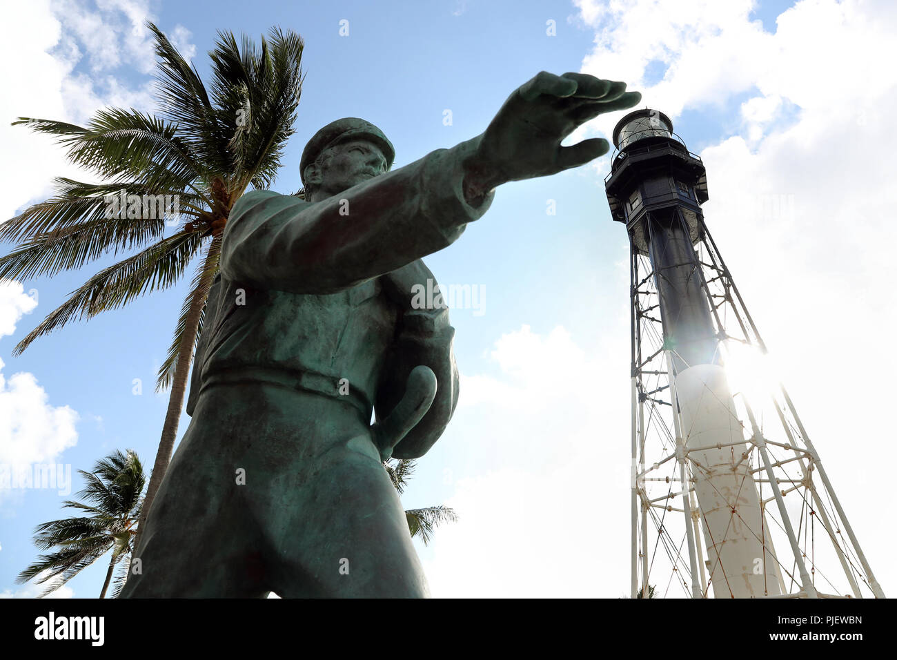 Barefoot mailman statue in hillsboro hi-res stock photography and ...