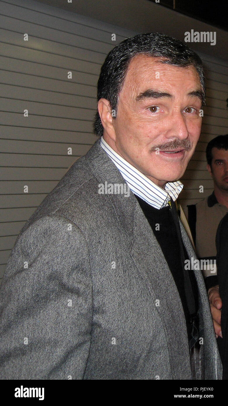Burt reynolds 2005 hi-res stock photography and images - Alamy