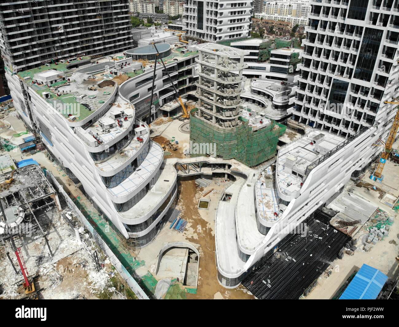 Ship Shaped Building Stock Photos & Ship Shaped Building Stock Images ...