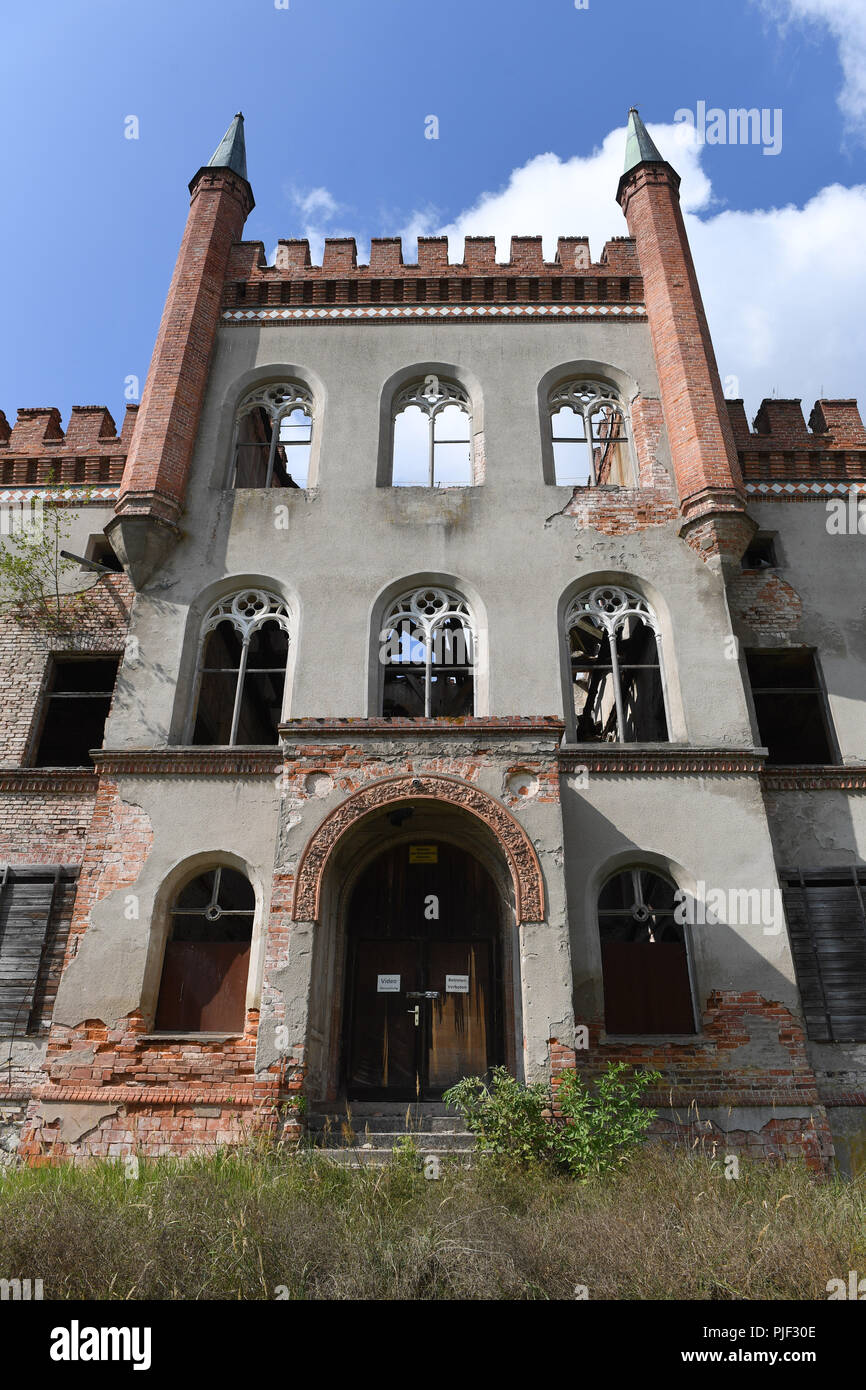 06 September 2018, Germany, Broock: Broock Castle in the district of ...
