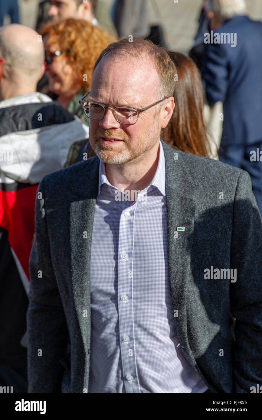 Nujs hi-res stock photography and images - Alamy