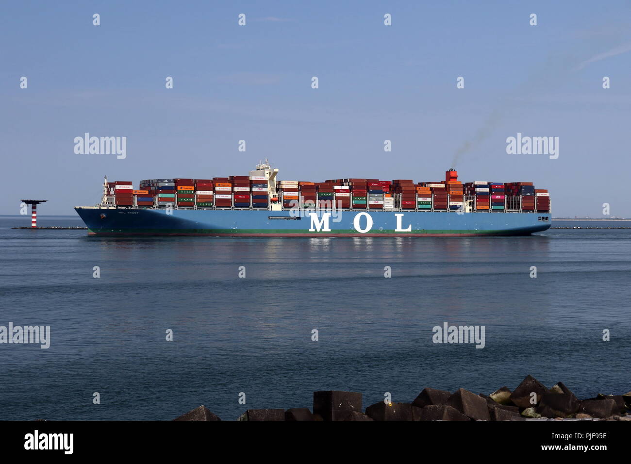 Mol mol hi-res stock photography and images - Alamy