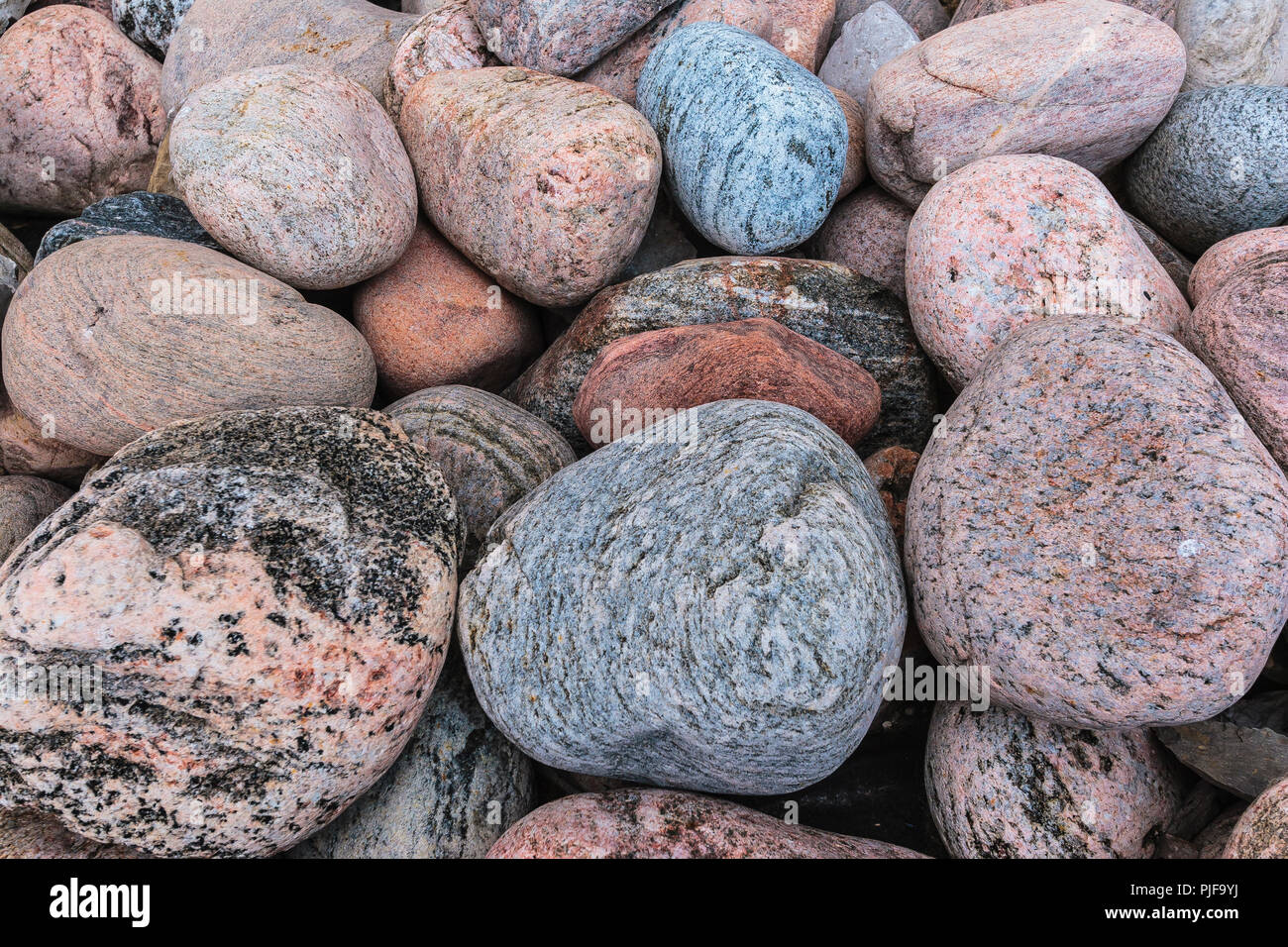 Collection of rounded pebbles hi-res stock photography and images - Alamy