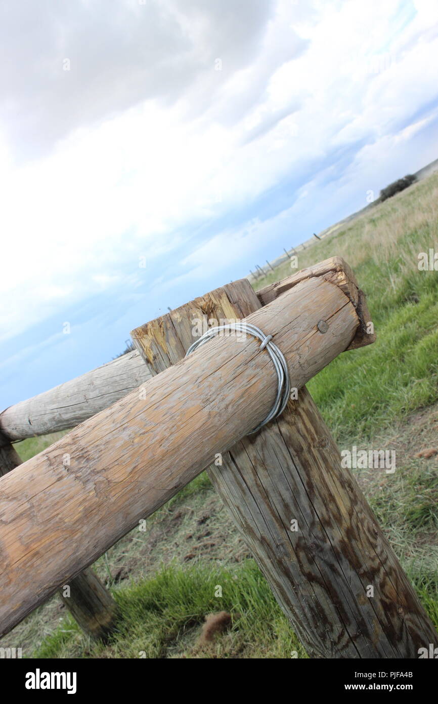 Prairie fence hi-res stock photography and images - Alamy