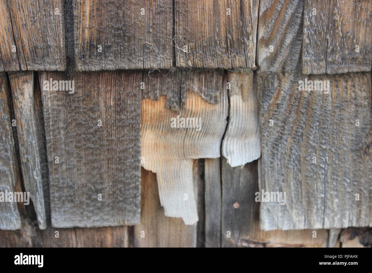 Grey weathered siding hi-res stock photography and images - Alamy