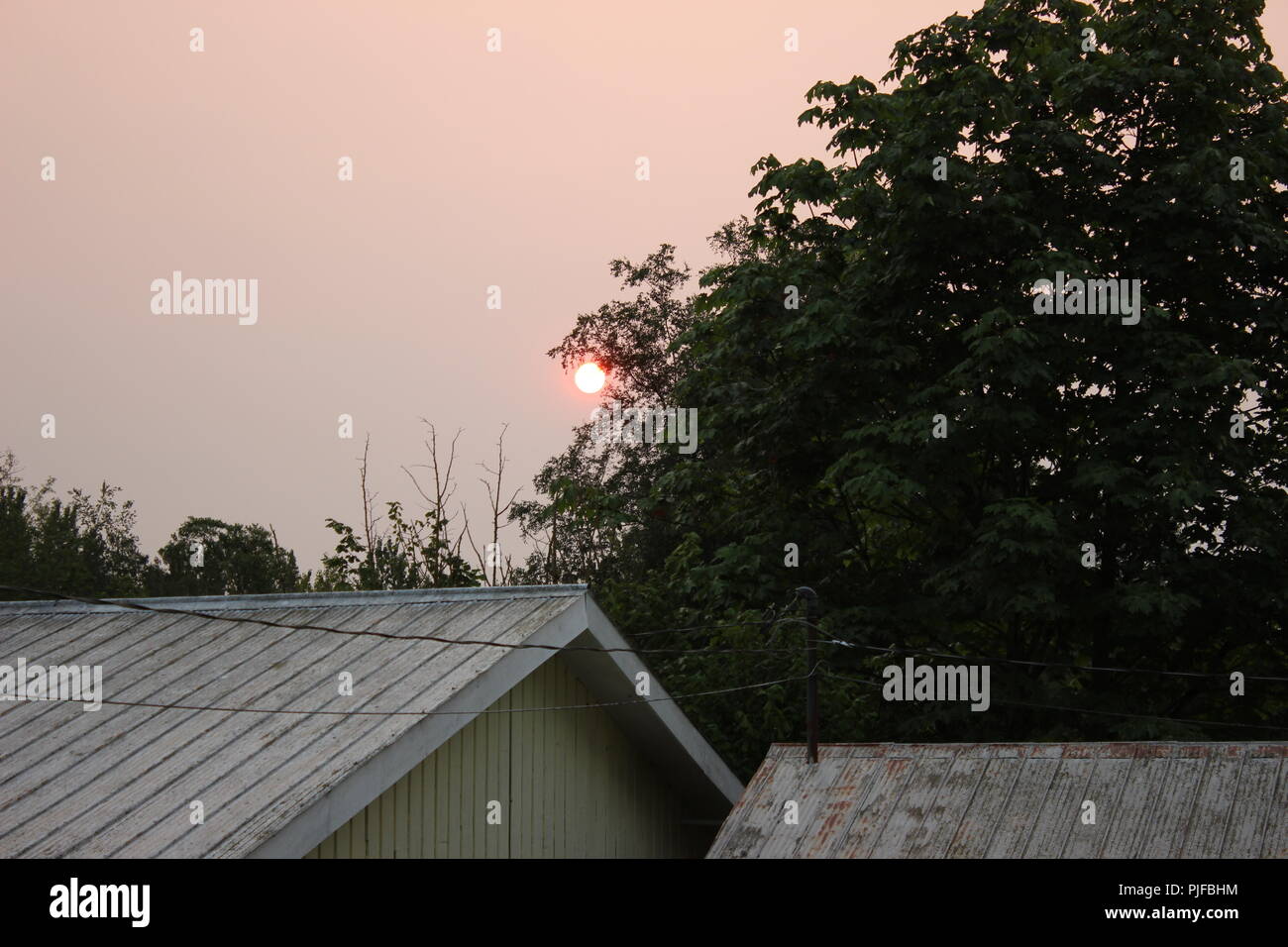 Smokey environment hi-res stock photography and images - Alamy