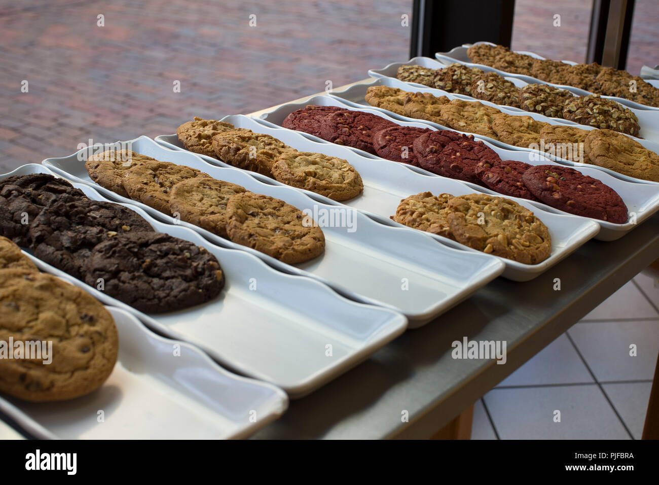 Mall cookies hi-res stock photography and images - Alamy