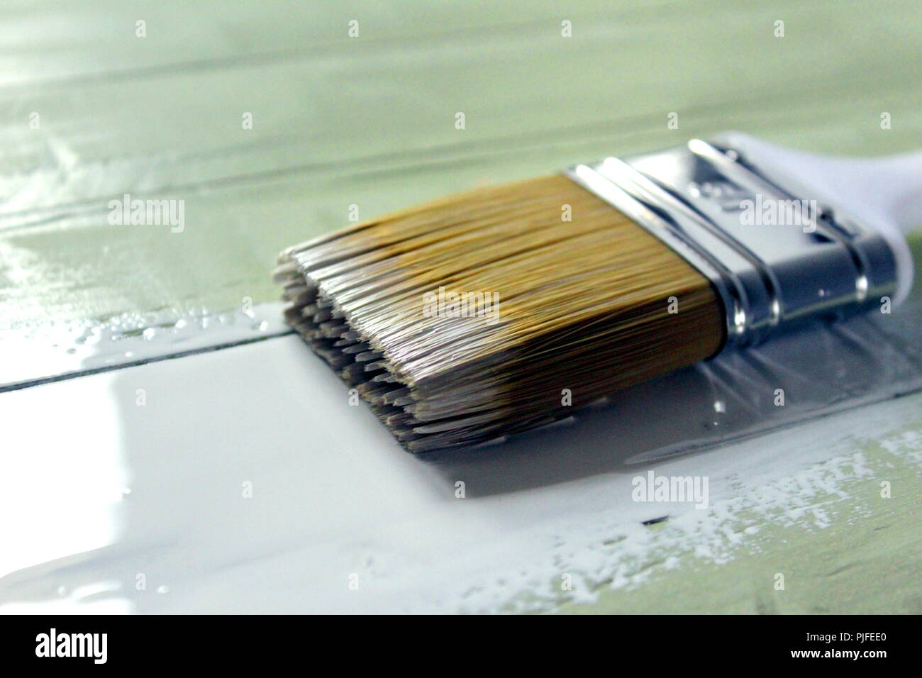 Brush white paint furniture hi-res stock photography and images - Alamy