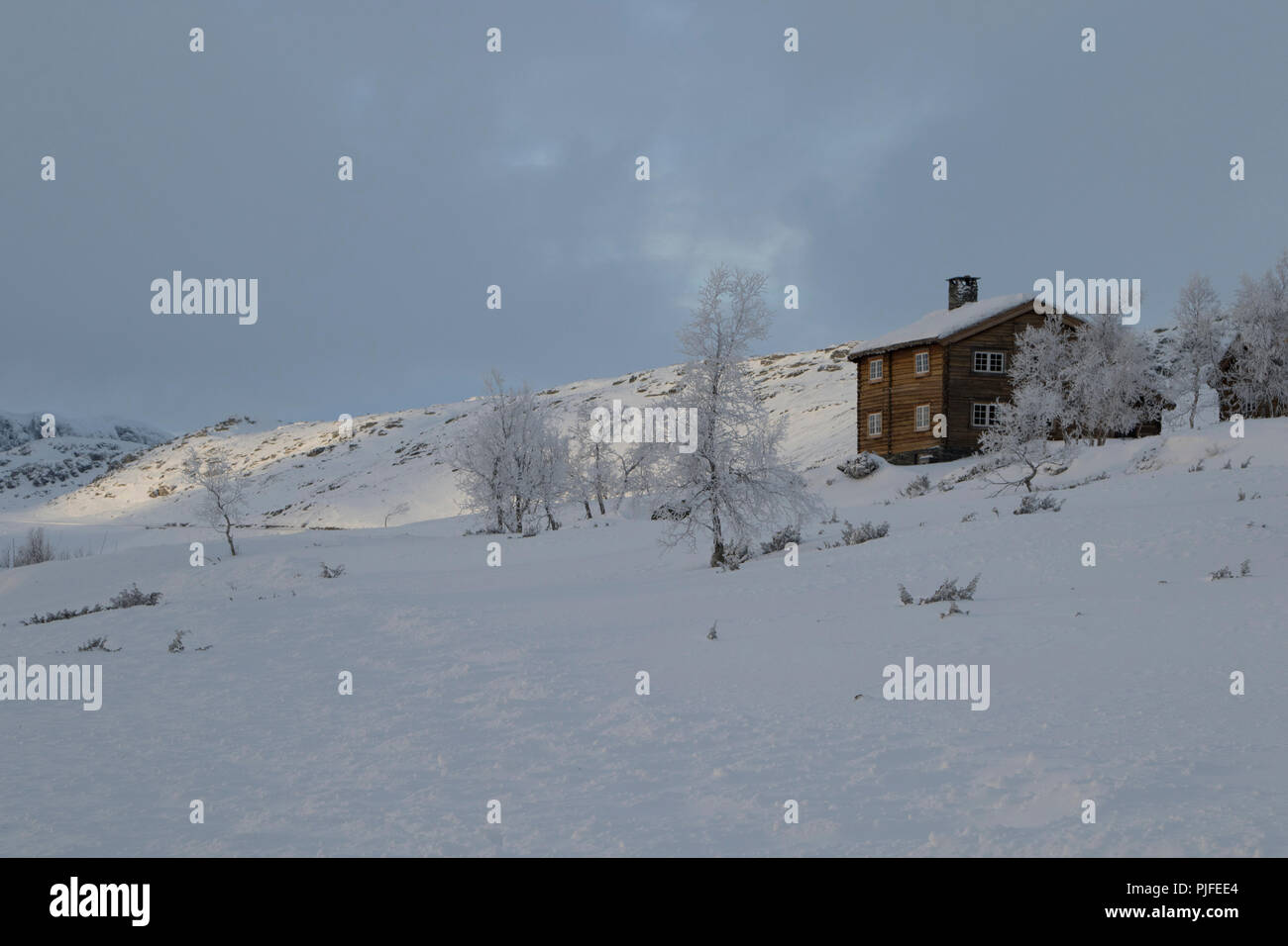 Highland cabins hi-res stock photography and images - Alamy