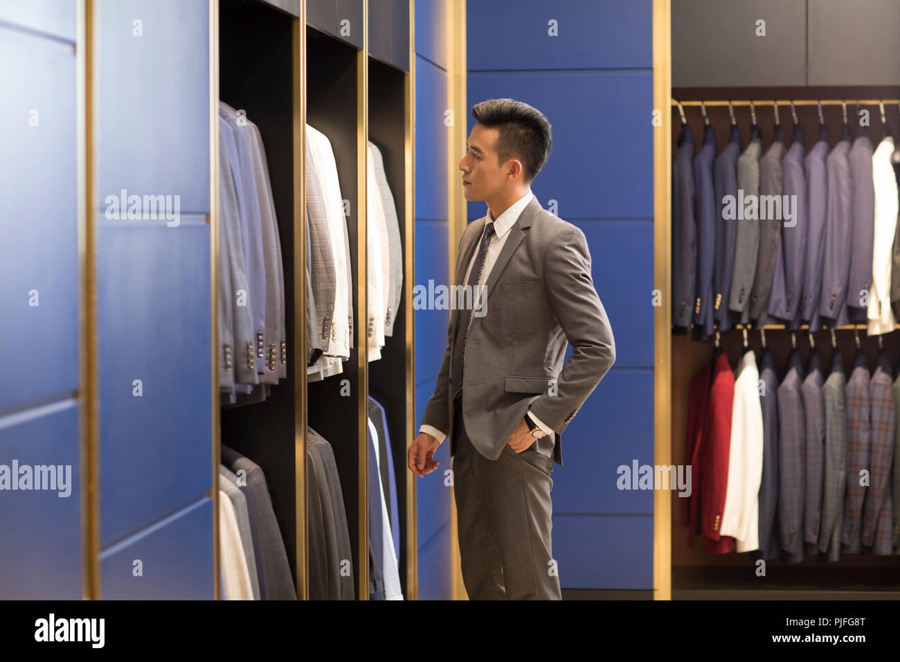 Men shopping in menswear clothes hi-res stock photography and images ...
