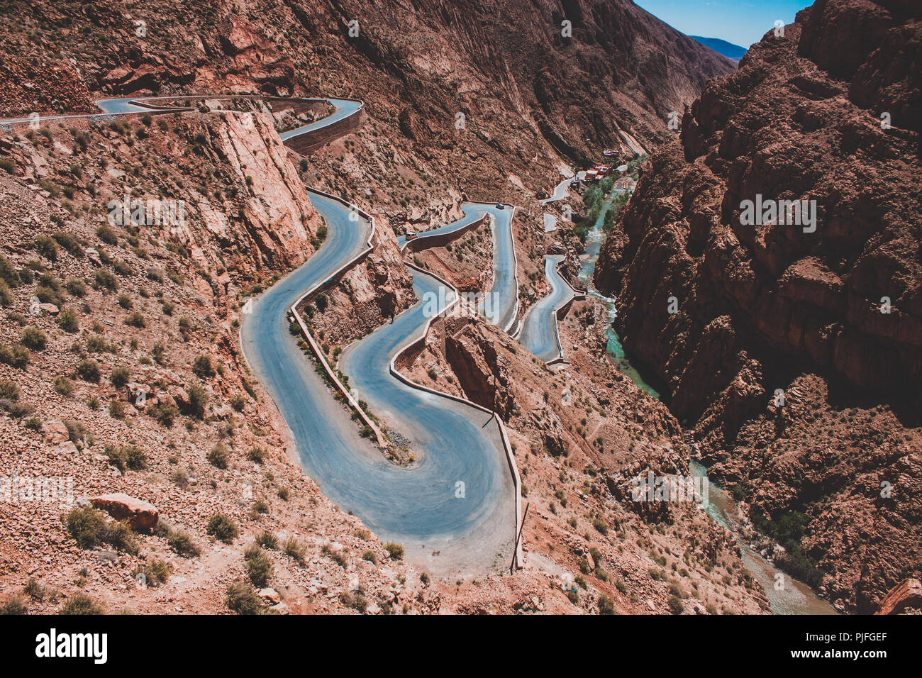Spring road curves hi-res stock photography and images - Alamy