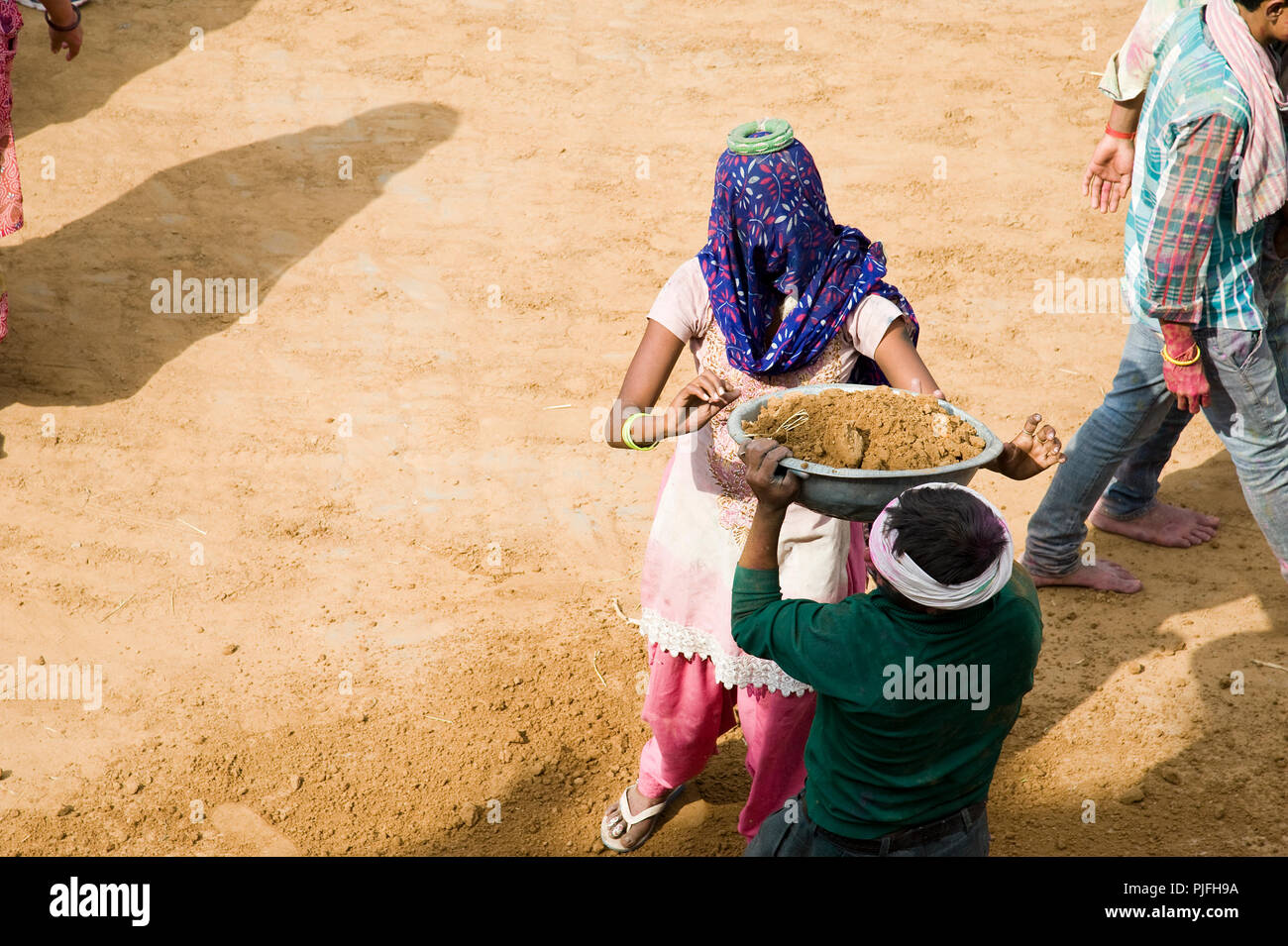 Woman labour hi-res stock photography and images - Alamy