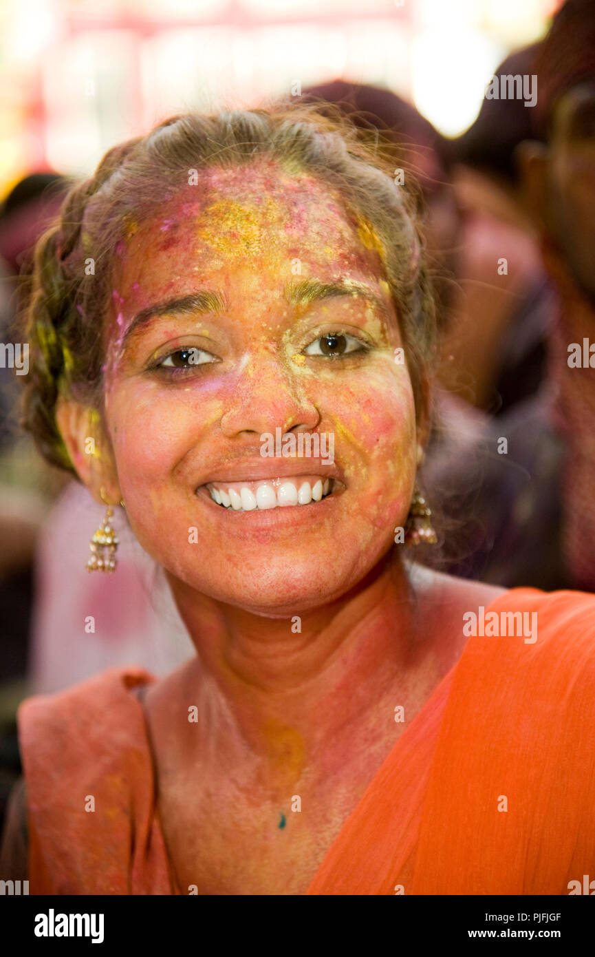Indian woman smeared hi-res stock photography and images - Alamy
