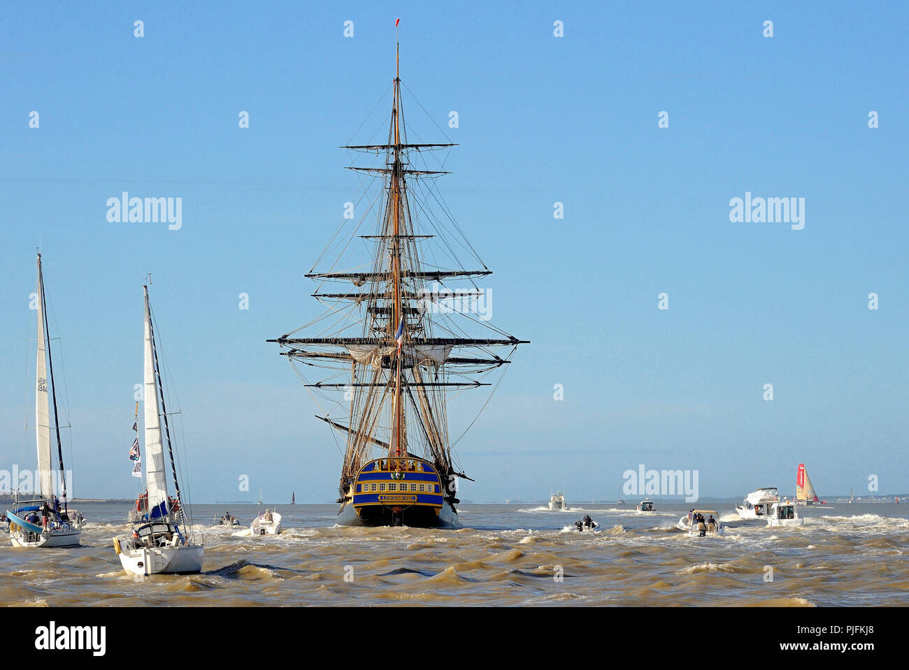 France, South-Western France, Bordeaux, vessels escorting the Hermione ...