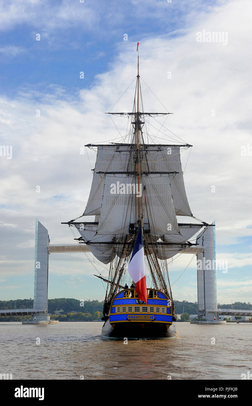 French navy aquitaine class frigate hi-res stock photography and images ...