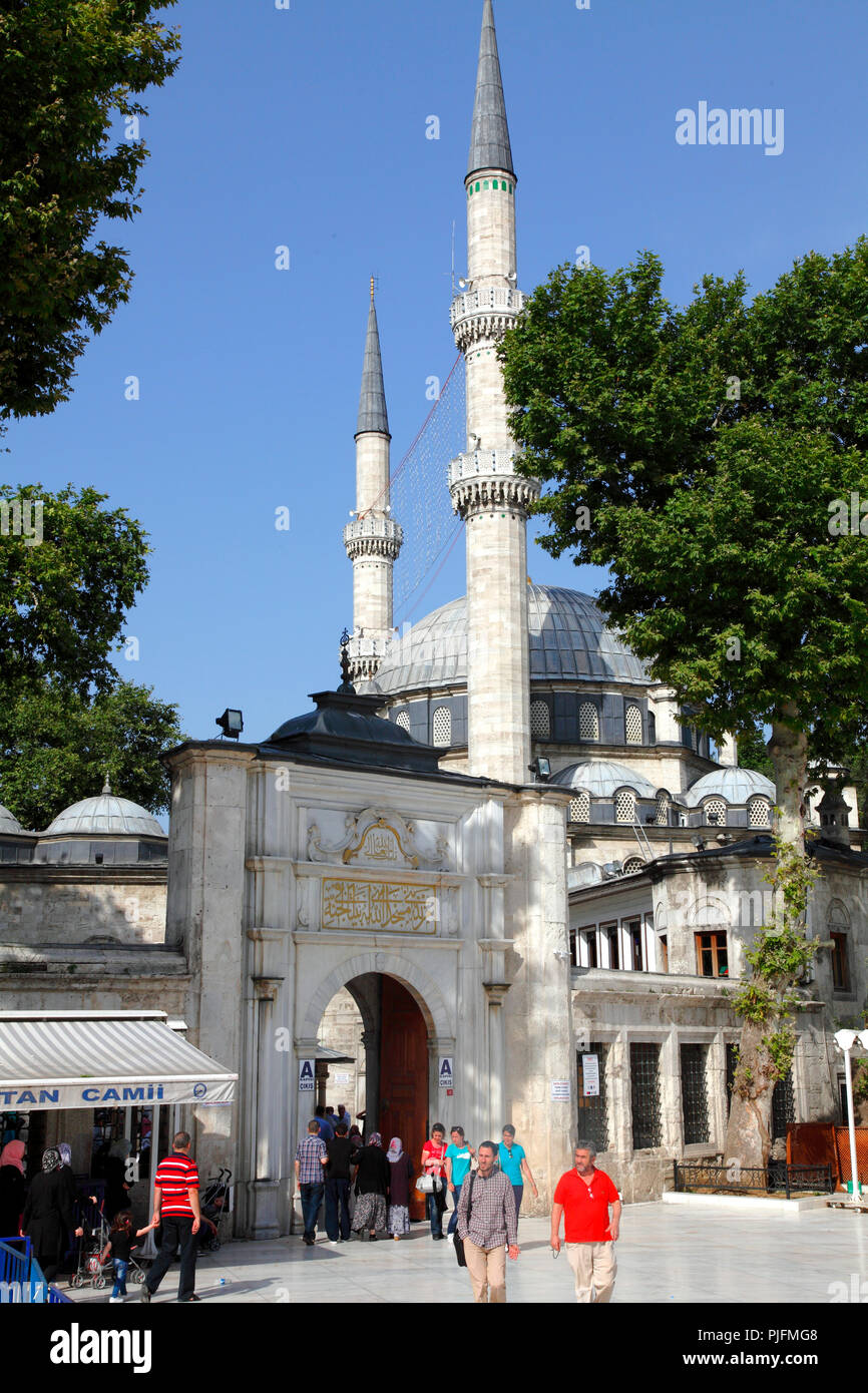 Eyüp sultan mosque hi-res stock photography and images - Alamy