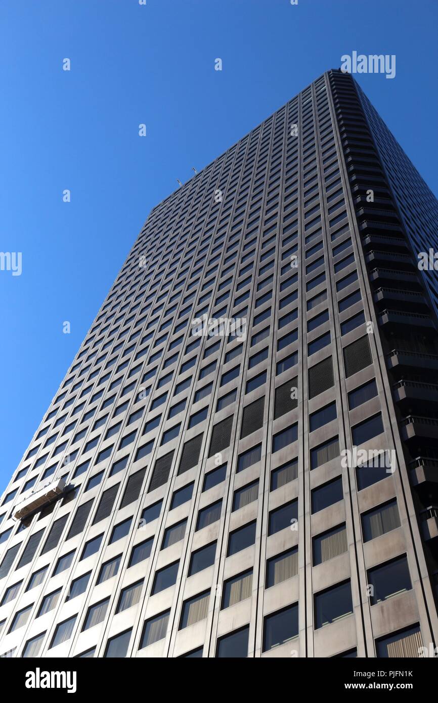 TOKYO, JAPAN - DECEMBER 2, 2016: World Trade Center building in Tokyo ...