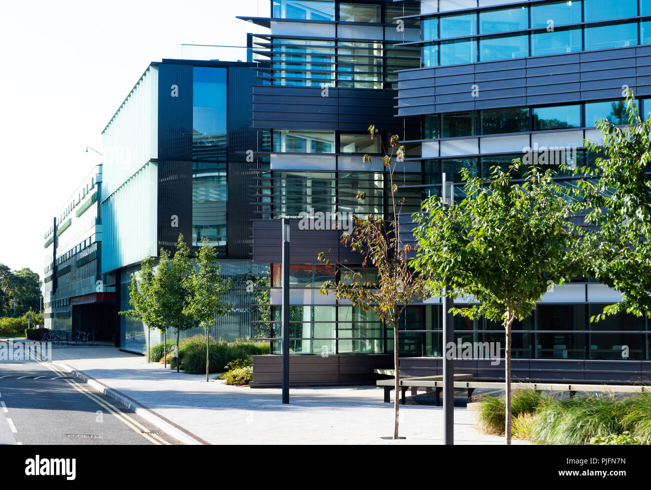 Campus road hi-res stock photography and images - Alamy