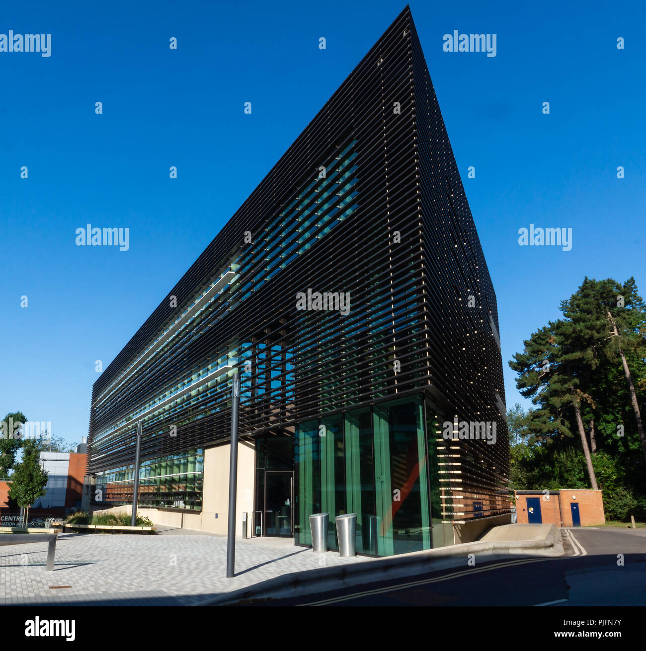 NDM research centre , Old Road Campus, Oxford University Stock Photo ...