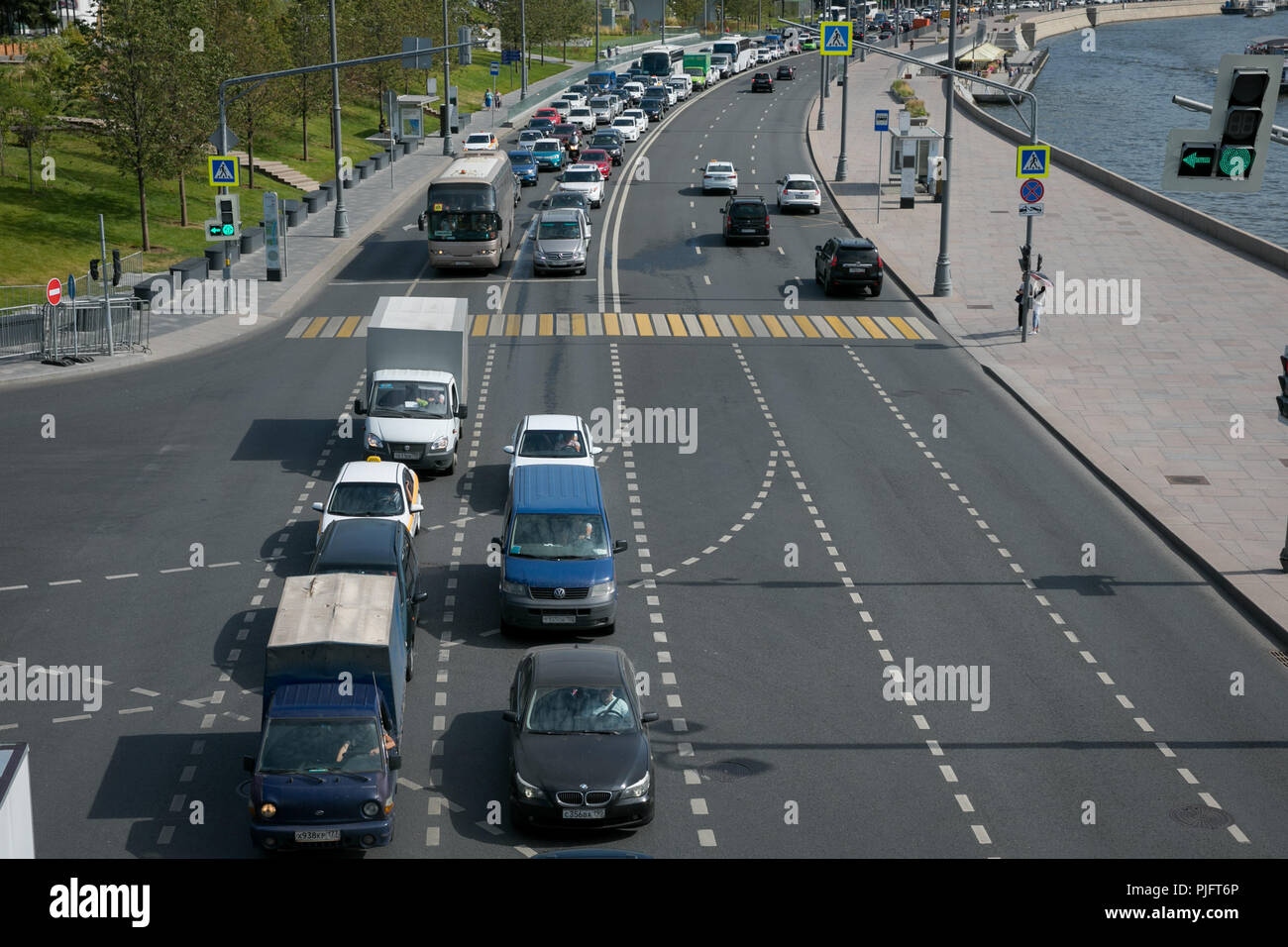 Traffic jam in moscow russia hi-res stock photography and images - Alamy