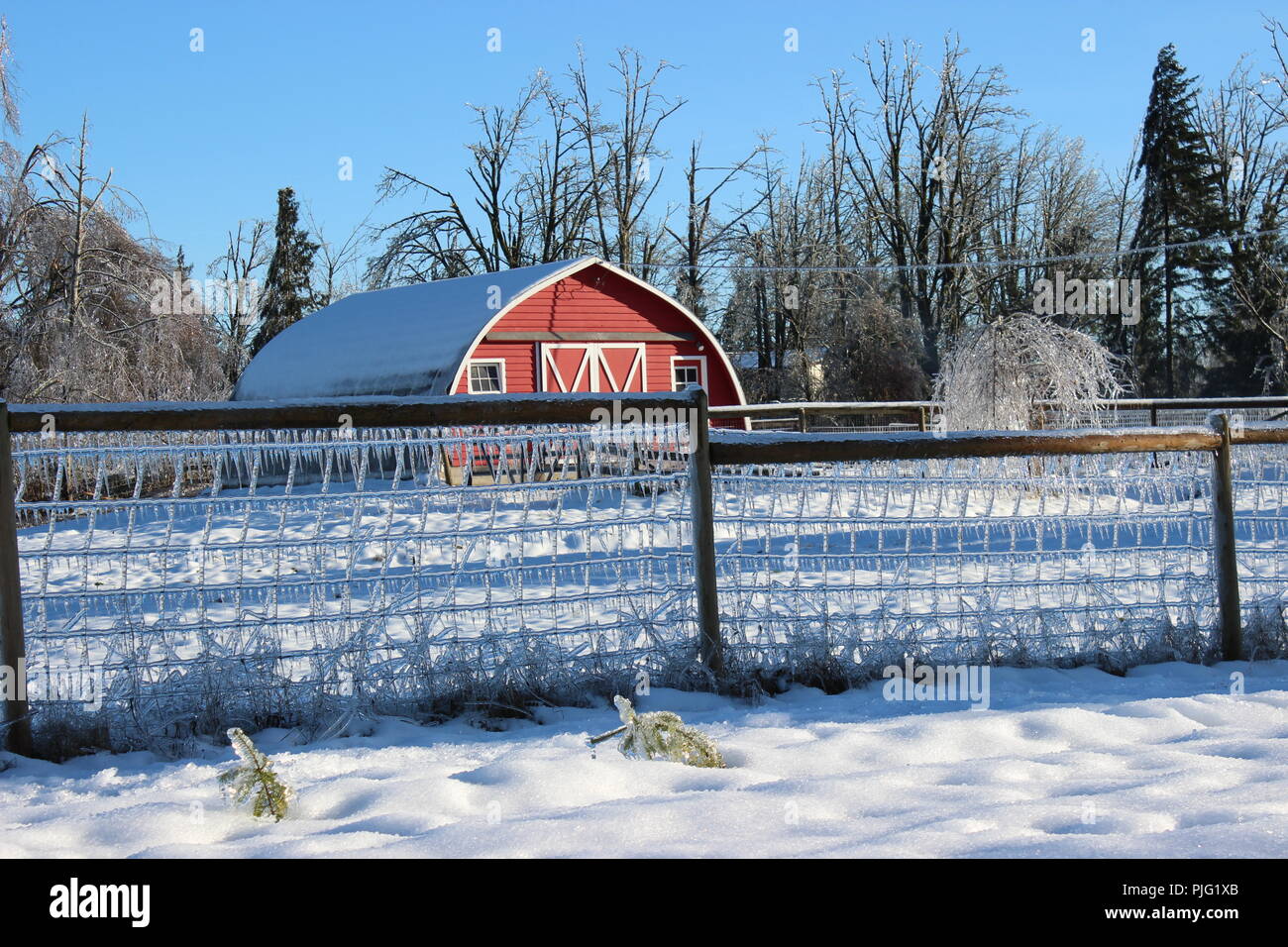 Art barn fence hi-res stock photography and images - Alamy