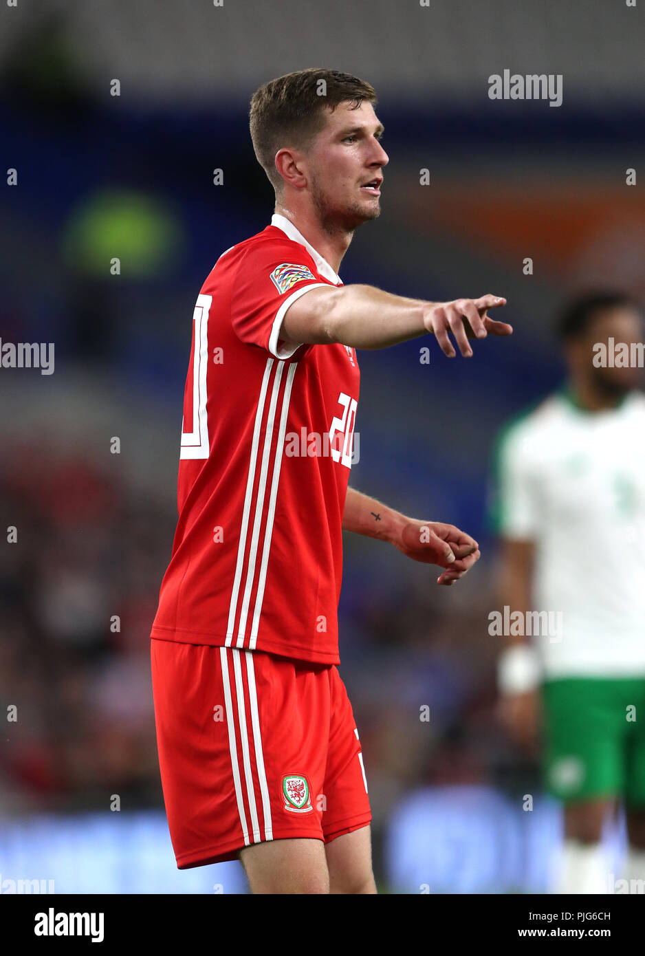 Chris mepham wales hi-res stock photography and images - Alamy
