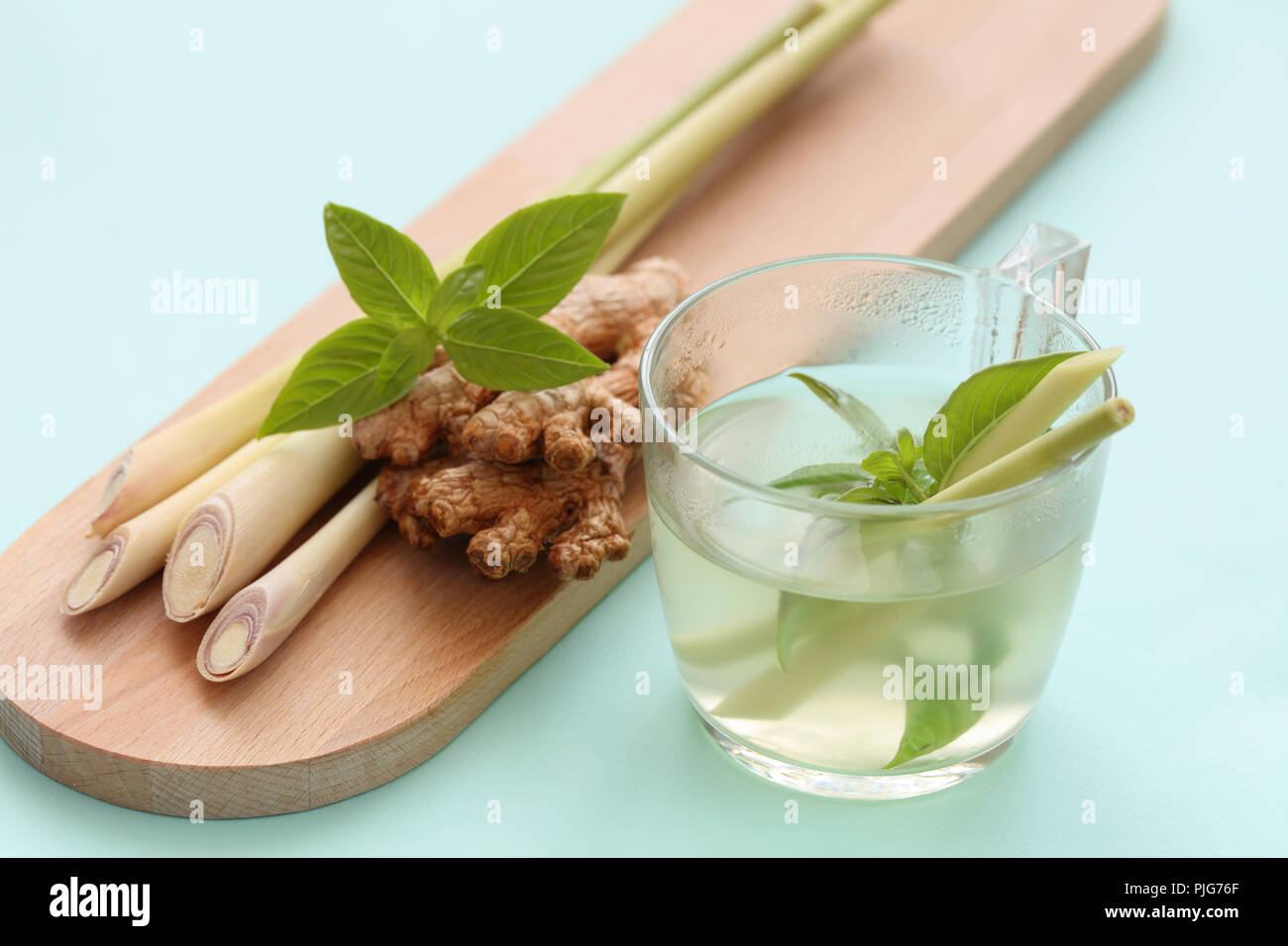 Ginger and basil hi-res stock photography and images - Alamy