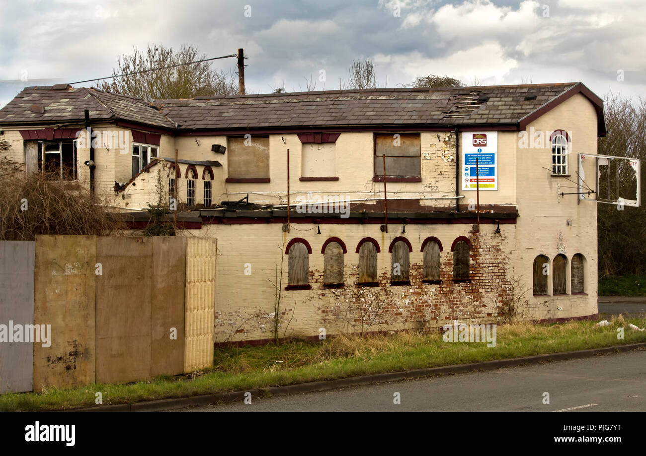 Derelict pub The Griffin Inn in Redditch/Studley border. Demolished and ...