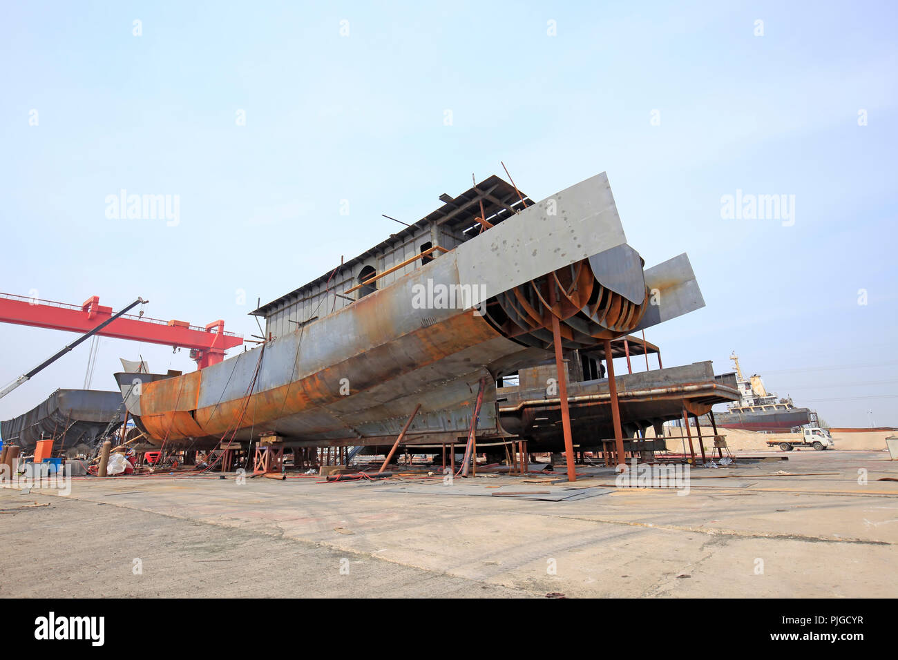 Welded ships hull hi-res stock photography and images - Alamy