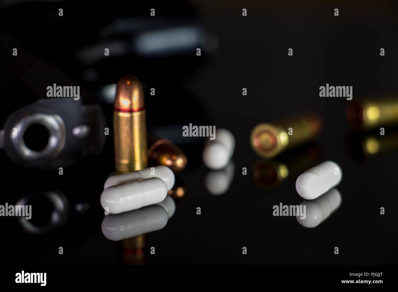 Macro gun hi-res stock photography and images - Alamy