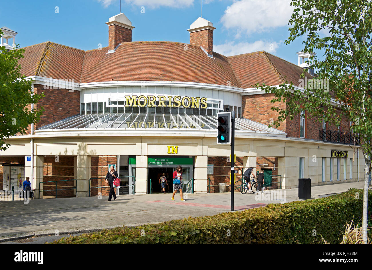 Letchworth town center hi-res stock photography and images - Alamy