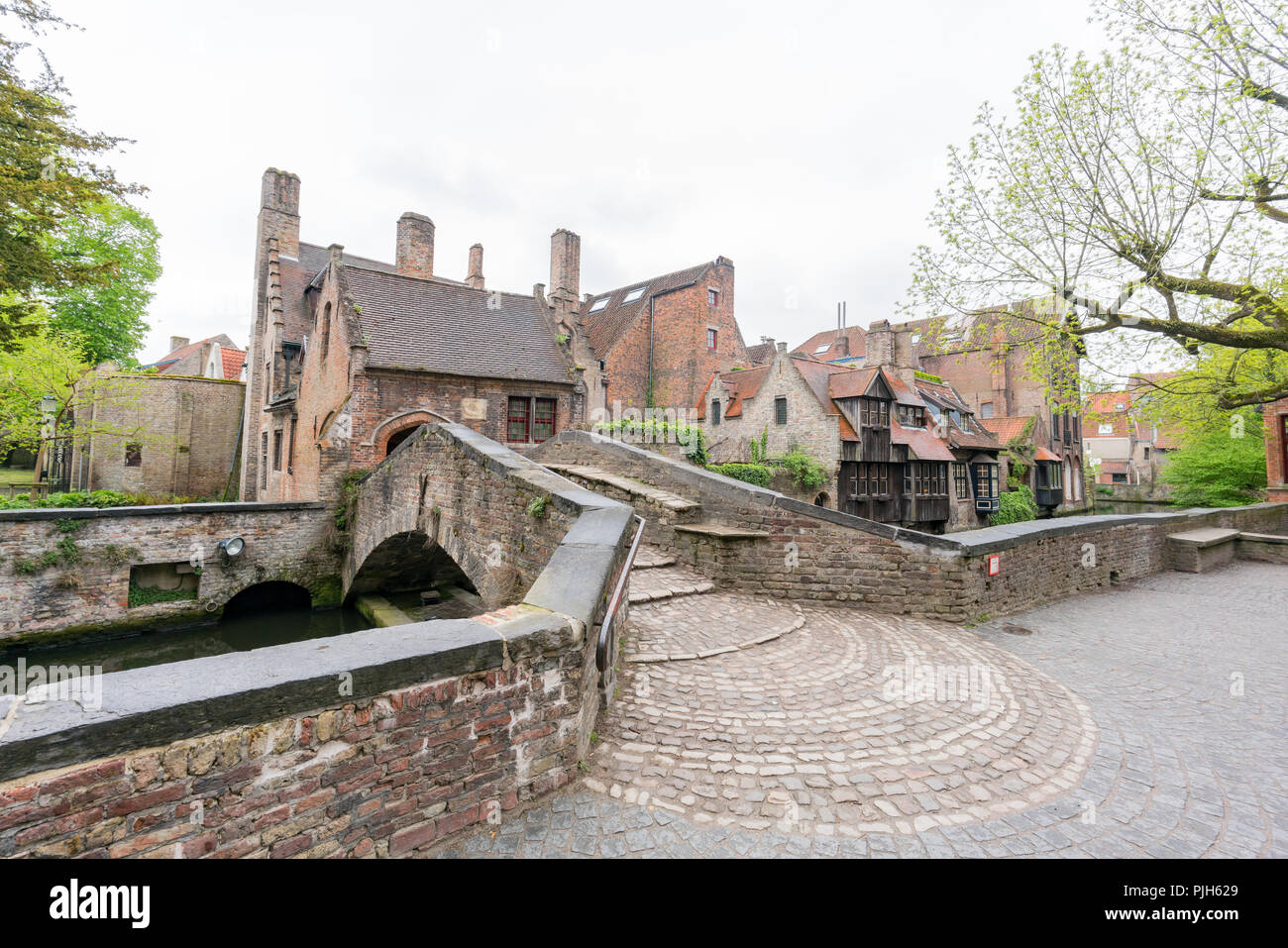 The beautiful Bonifacius Bridge at Brugge, Belgium Stock Photo - Alamy