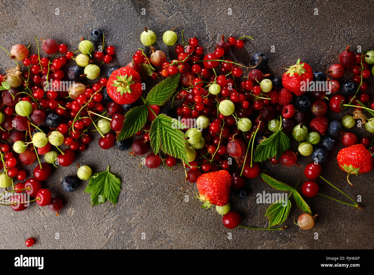 Summer berries top view Stock Photo - Alamy