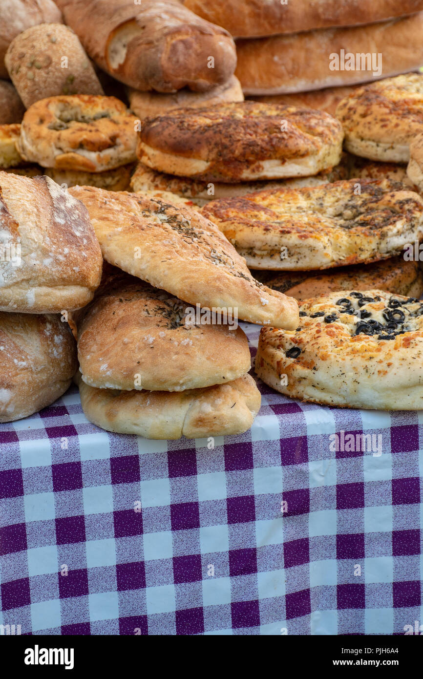 Bread standing hi-res stock photography and images - Alamy