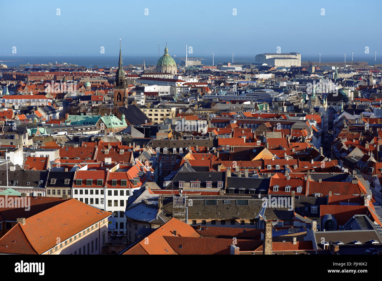 Sunny day in copenhagen hi-res stock photography and images - Alamy