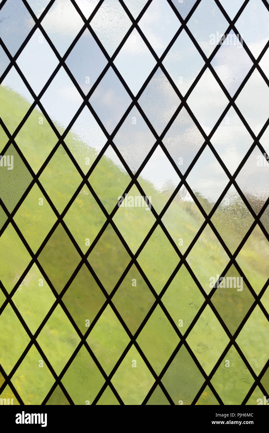 Diamond frame window hi-res stock photography and images - Alamy