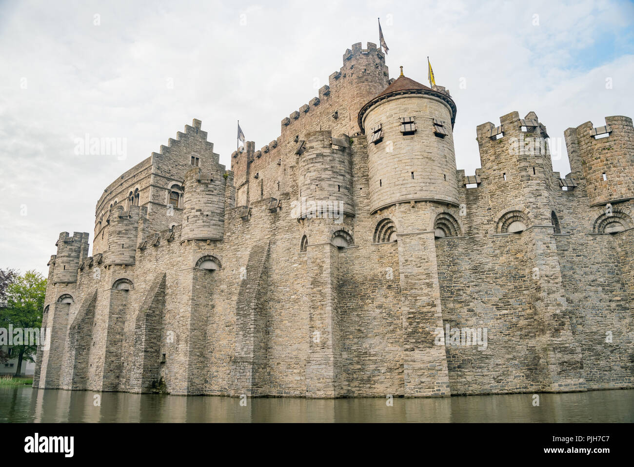 Afternoon view of the famous Gravensteen Castle at Ghent, Belgium Stock ...