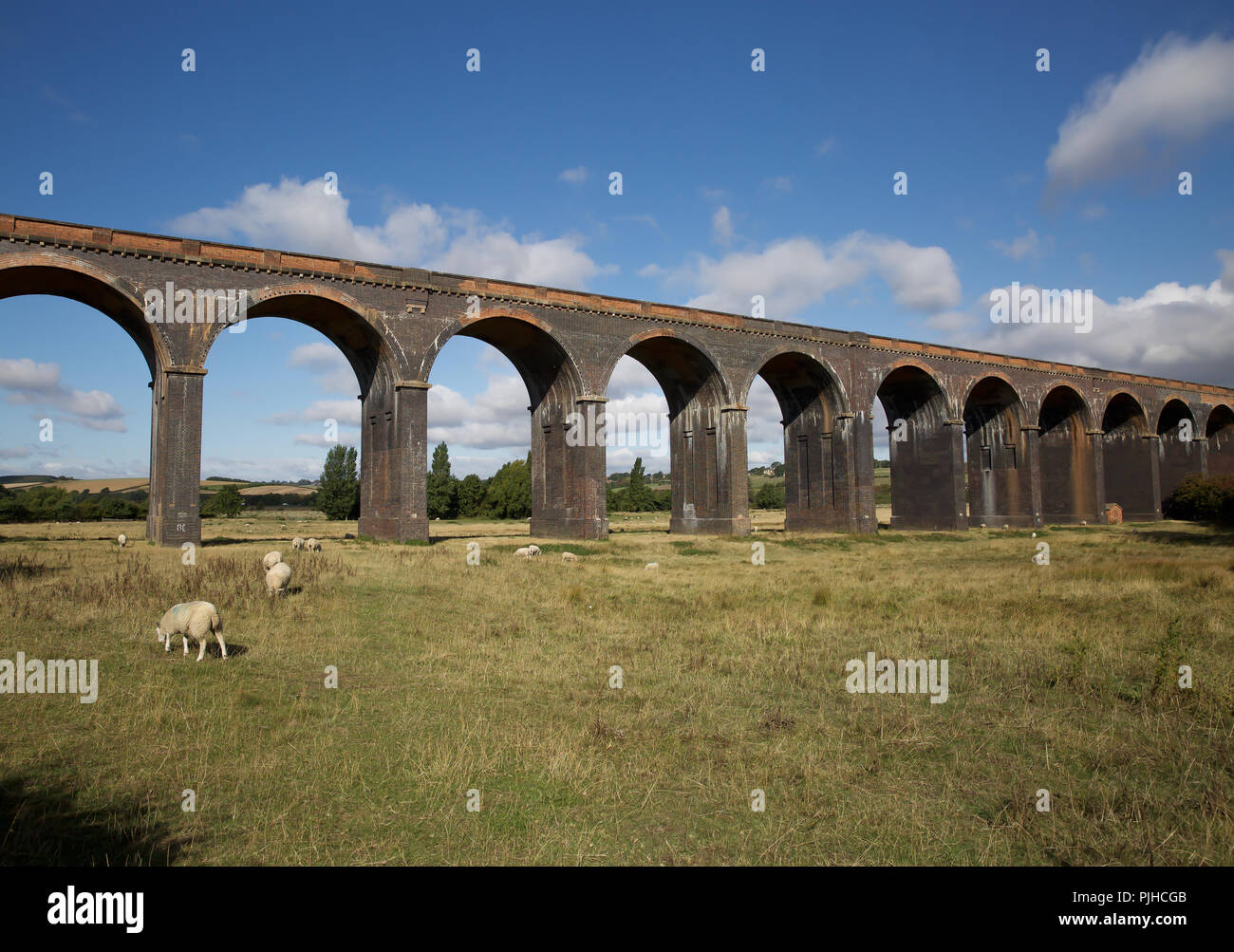 Welland Viaduct, also known as Harringworth Viaduct and Seaton Viaduct ...