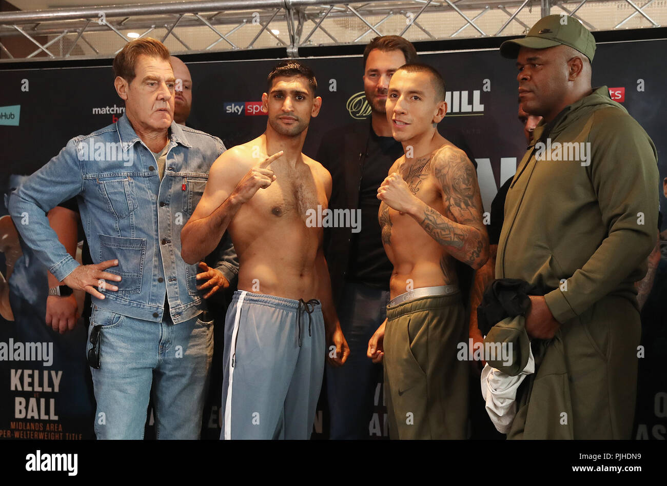 Amir Khan (centre left) and Samuel Vargas (centre right) during the ...