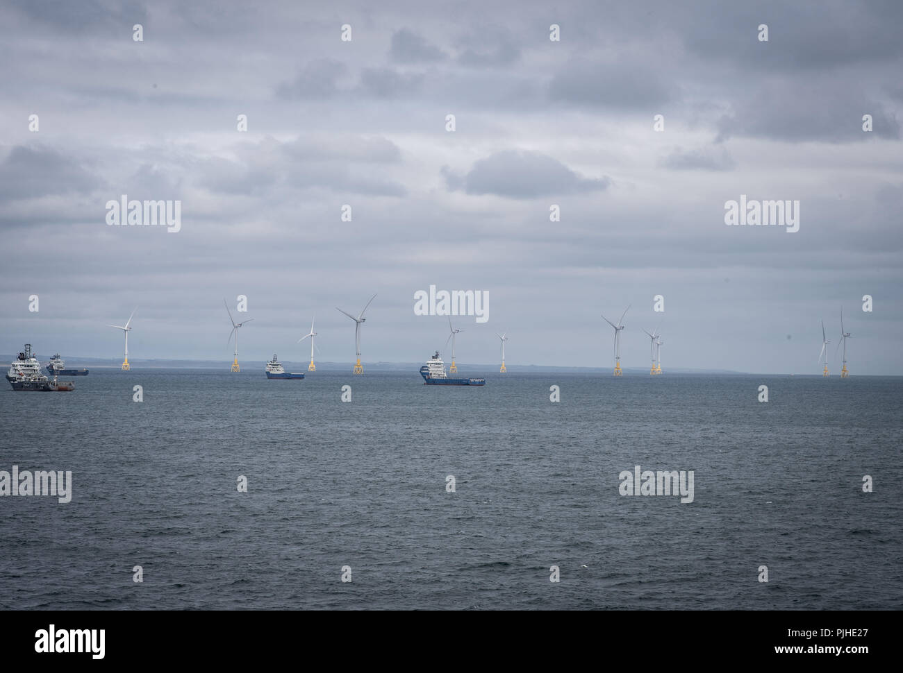 European offshore wind deployment centre hi-res stock photography and ...