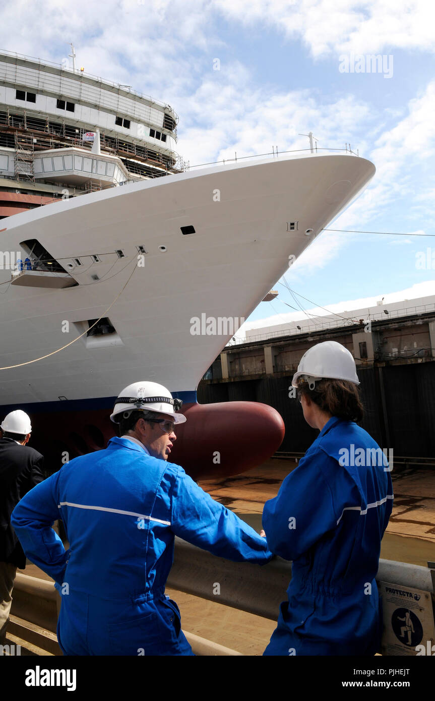 Stx shipyard hi-res stock photography and images - Alamy