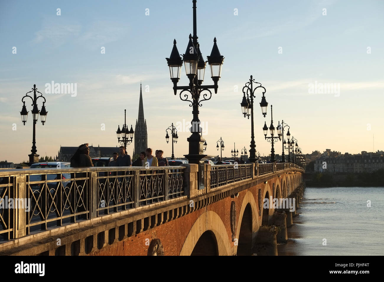 PIERRE BRIDGE, BORDEAUX, GIRONDE, FRANCE Stock Photo - Alamy