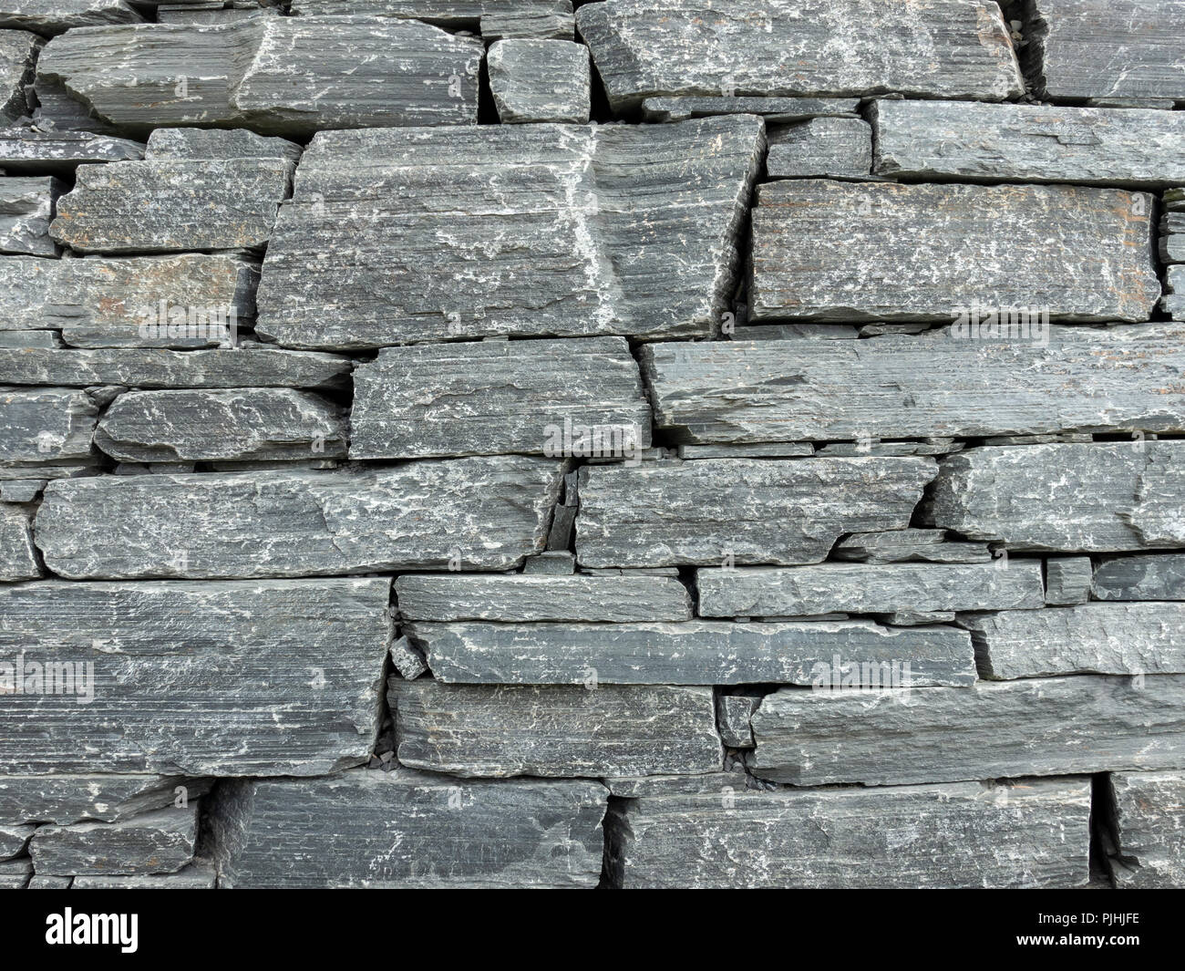 Gray stone facade hi-res stock photography and images - Alamy