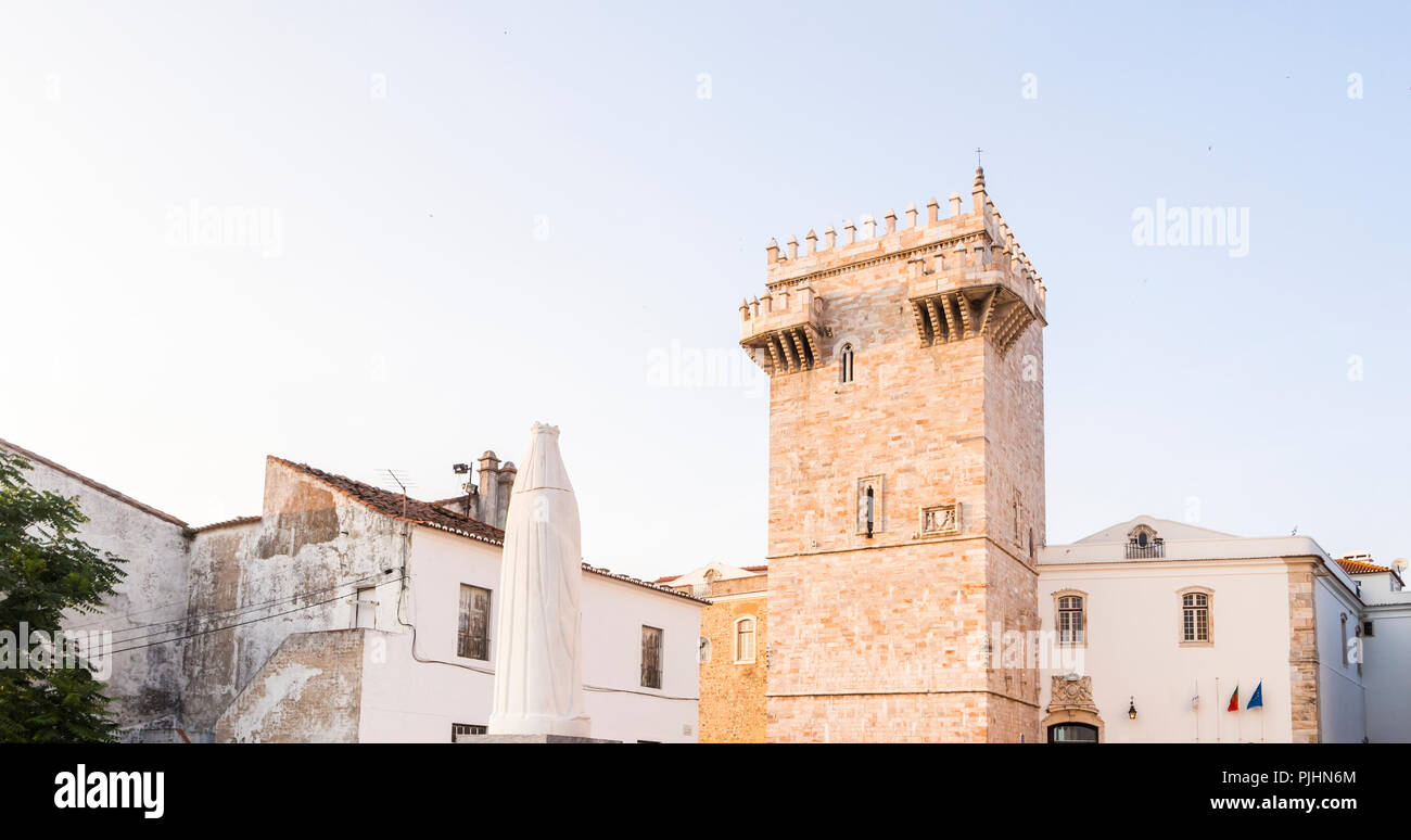 Estremoz Castle (Castelo da Rainha Santa Isabel) with Tres Coroas ...